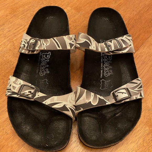 Birkenstock | Shoes | Birkis Man Made Uppers Sandals Very Nice 4 995 ...